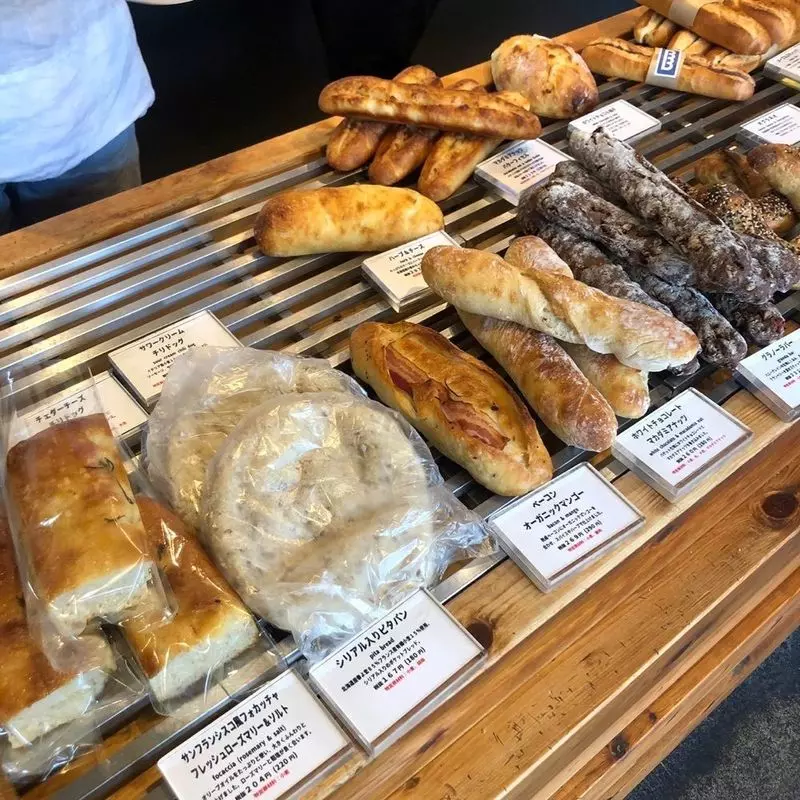 ブラフベーカリー 元町本店（BLUFF BAKERY） - 元町・中華街 (パン)の口コミやアクセス情報｜aumo[アウモ]