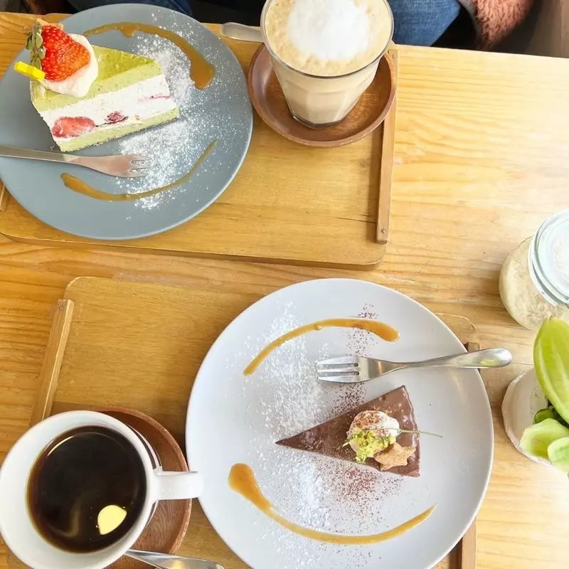 niji cafe（ニジ カフェ） - 三宮 (自然食)の口コミやアクセス情報｜aumo[アウモ]