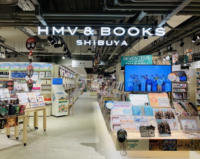 渋谷の本屋9選！駅前の大きい書店からブックカフェの営業時間まで | aumo[アウモ]